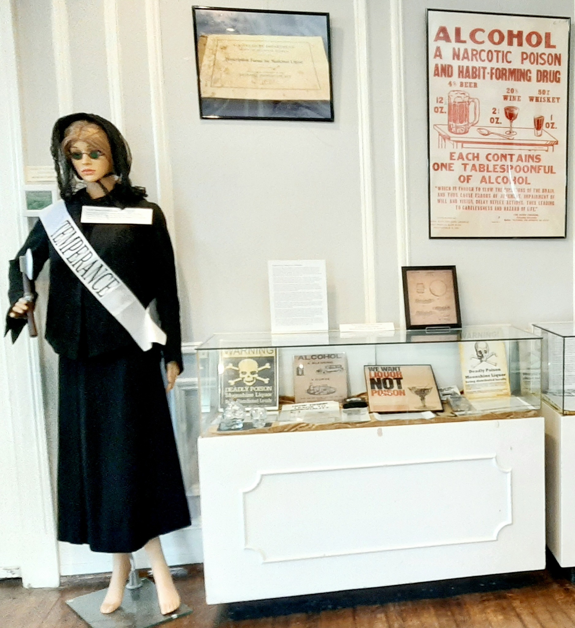 Current Exhibits – Wayne County Museum